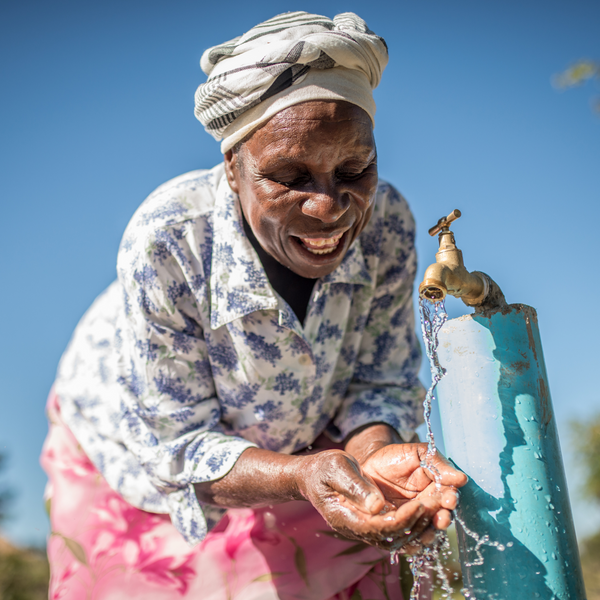Safe Water – Oxfam Canada Unwrapped